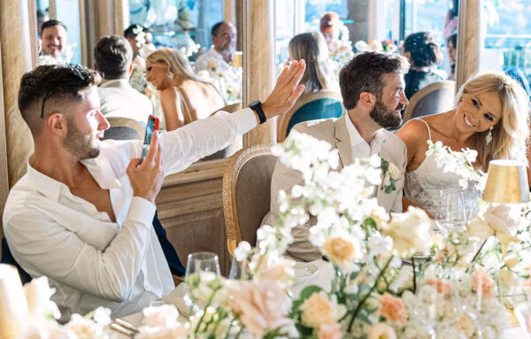 Best Man Wedding Guide: Duties, Speech Tips & Checklist